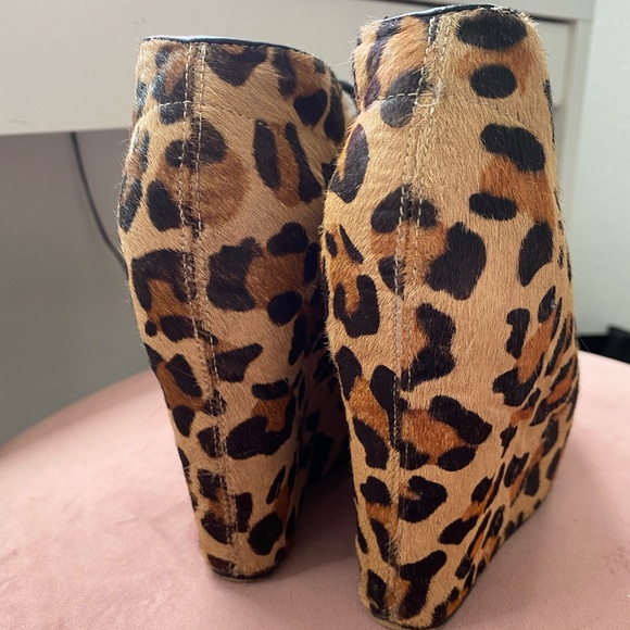 Steve Madden | Shoes | Steve Madden Annie Leopard Print Wedge Bootie ...
